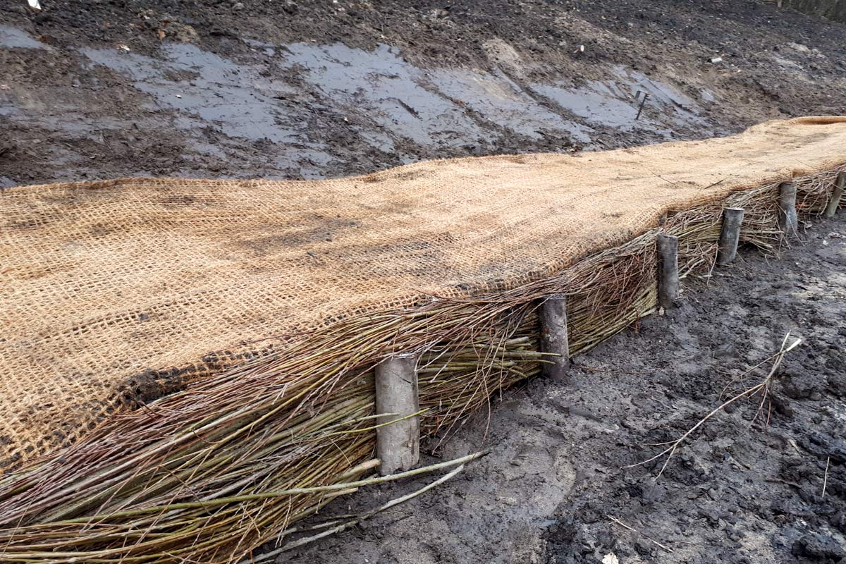 effaccement du barrage du gué Giraud: 700ml de fasine végétale